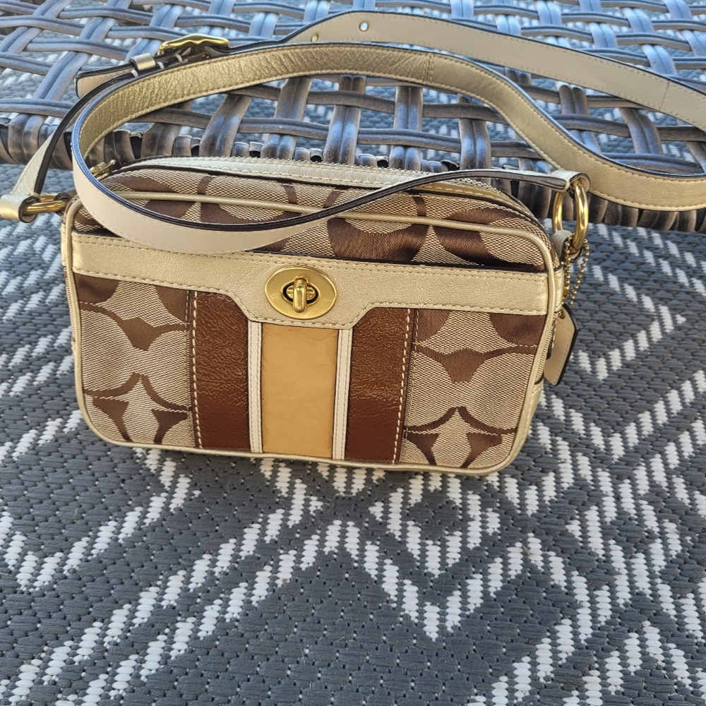 Vintage Coach F11638 Shoulder Bag Signature Canvas Be… - Gem